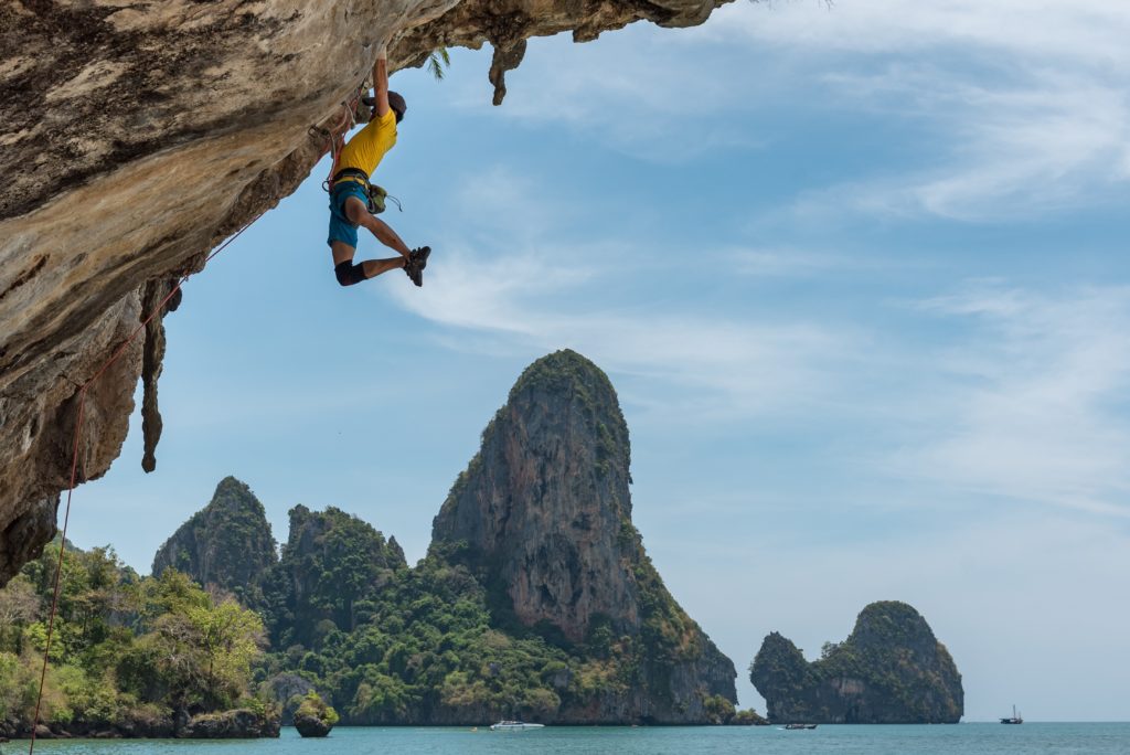 chen-hu-609358-unsplash - Global Wellness Summit